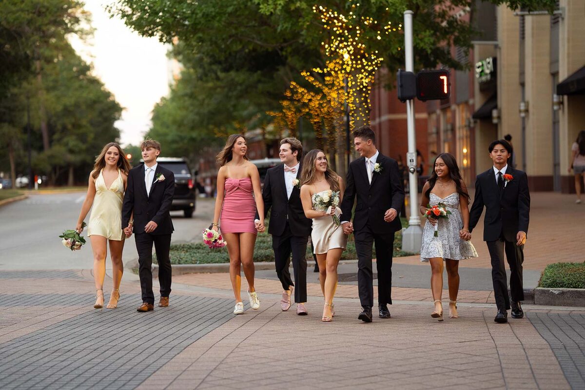 Easy Prom and Homecoming Poses for High School Seniors